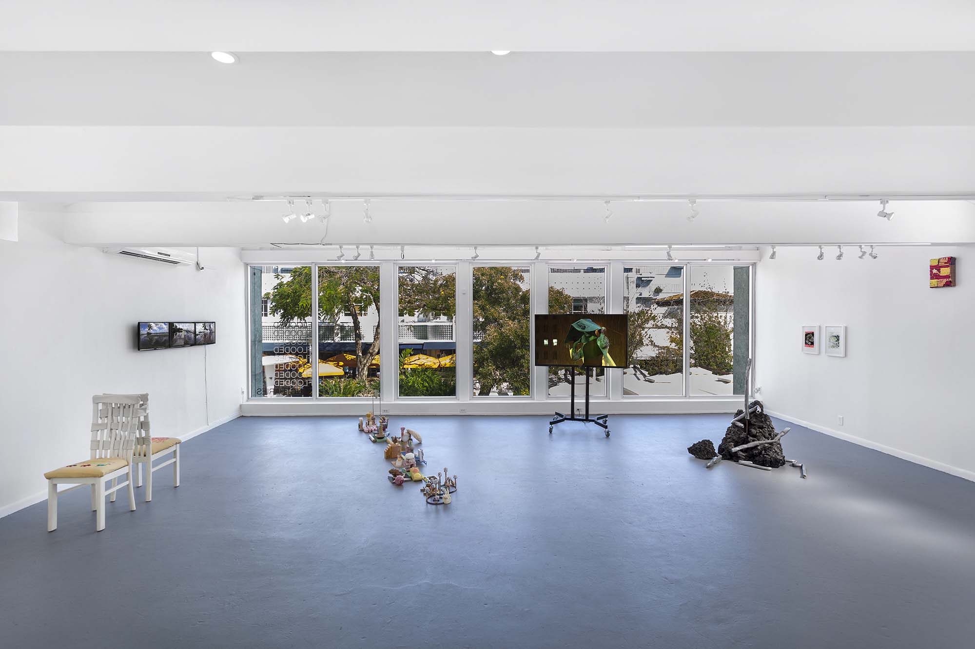 Elite Kedan - Oolite Arts